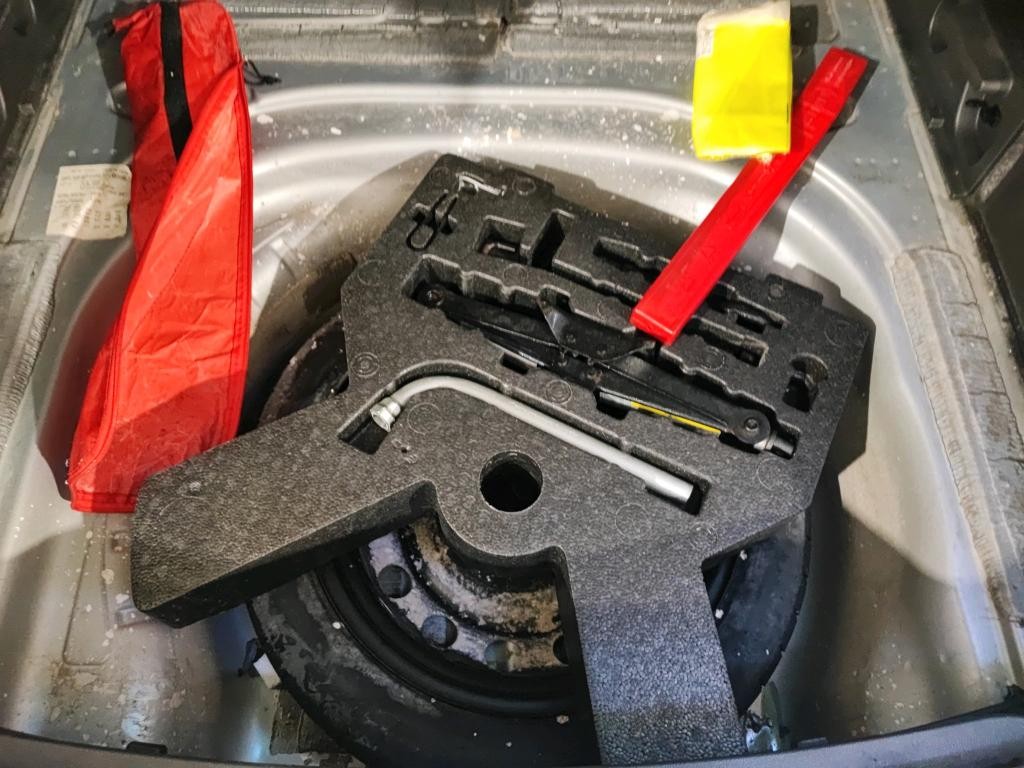 Seat Leon ST 1.6 TDI Style 115cv - J.M.Póvoa, Lda